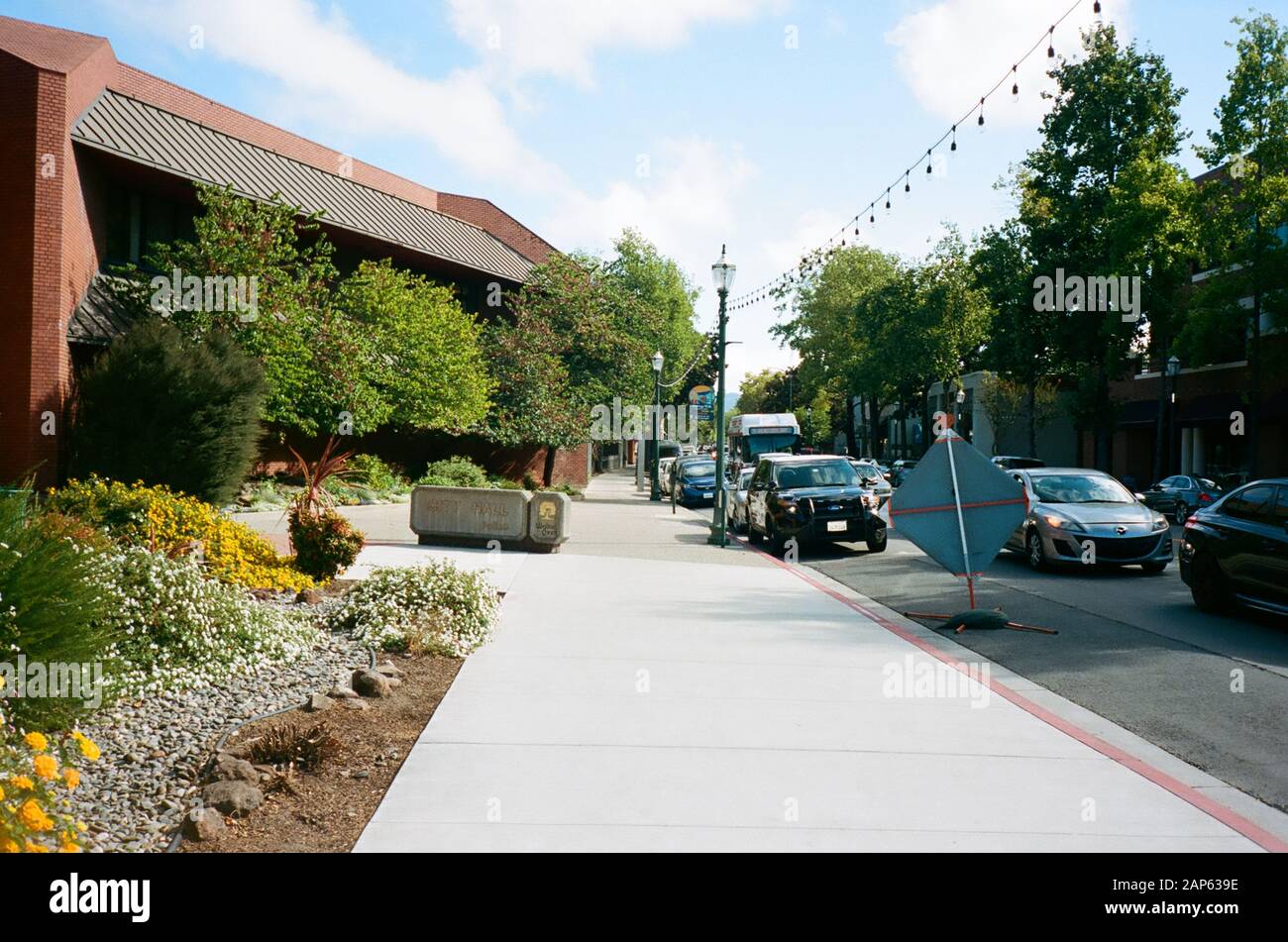 Landscaping is visible along Main Street in downtown Walnut Creek ...