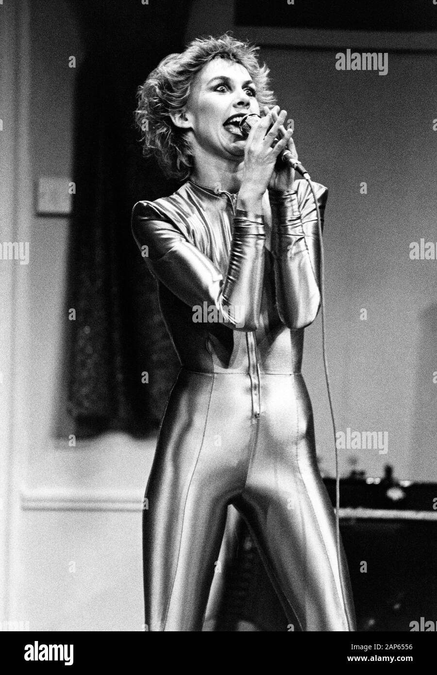 Trudie Styler (as Desna) in NAKED ROBOTS by Jonathan Gems at The ...