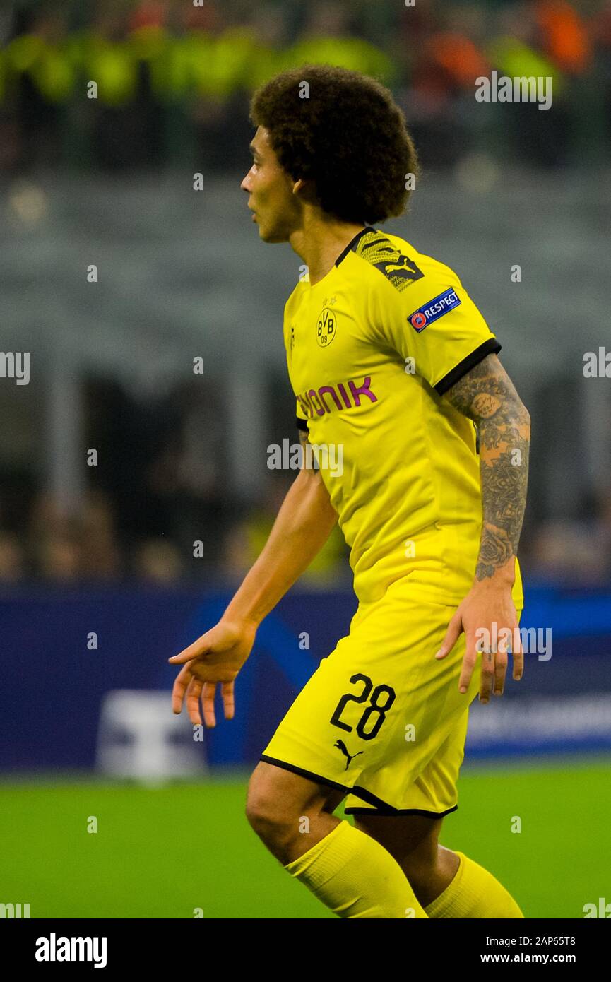 Axel witsel borussia official hi-res stock photography and images - Alamy