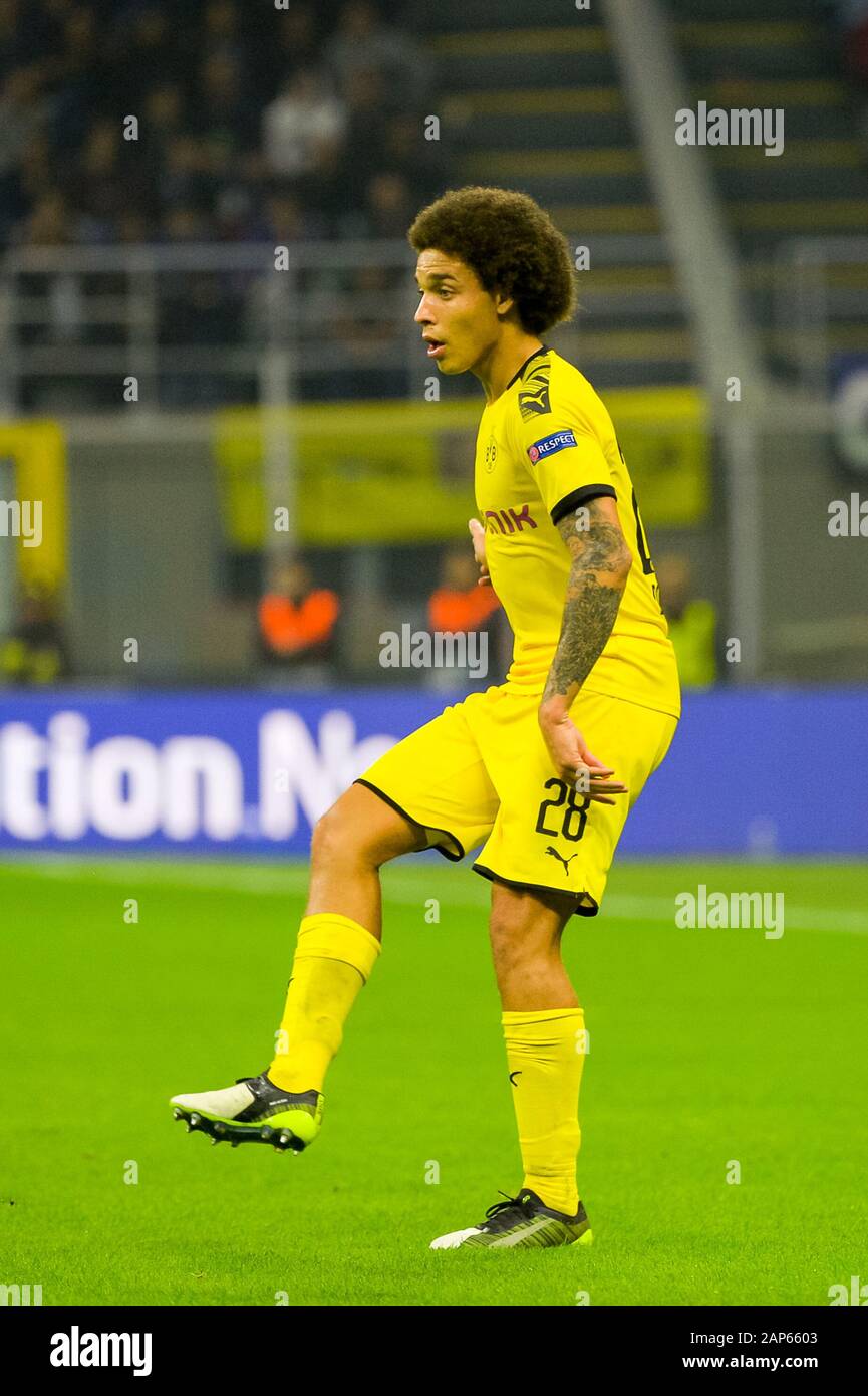 Axel witsel borussia official hi-res stock photography and images - Alamy