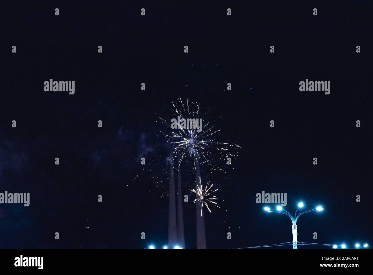 Simple firework hi-res stock photography and images - Alamy