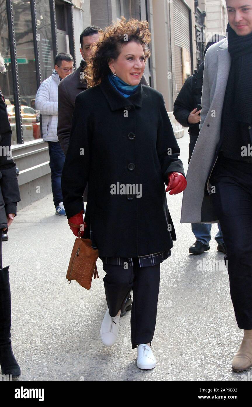 New York, NY, USA. 21st Jan, 2020. Susie Essman at Build Seriesin New ...