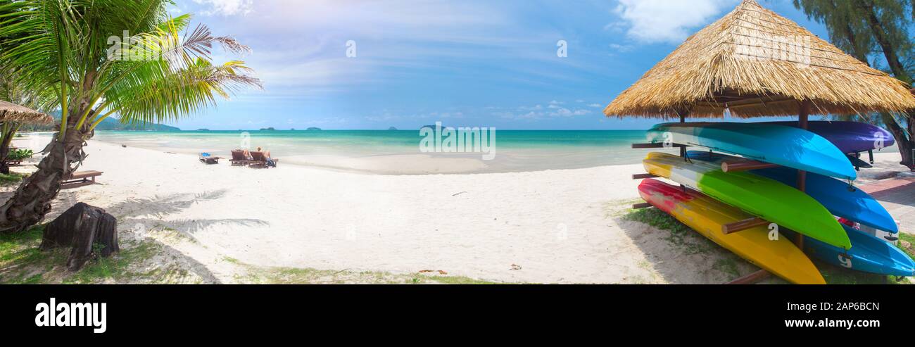 canoe Shelf on the tropical beach Stock Photo - Alamy