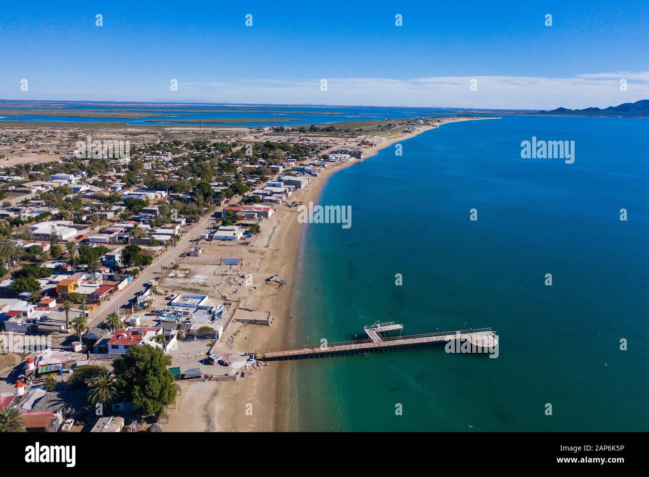 Aerial view of the pier of the bay of old Kino. vista cenital del ...
