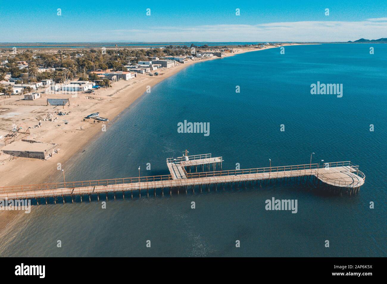 Aerial view of the pier of the bay of old Kino. vista cenital del ...