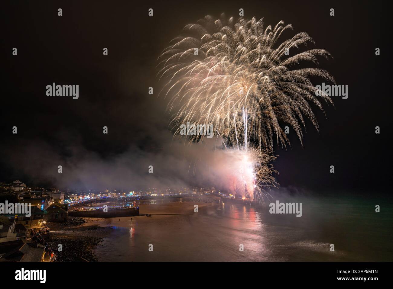 St Ives New Years Fireworks (8 Stock Photo - Alamy