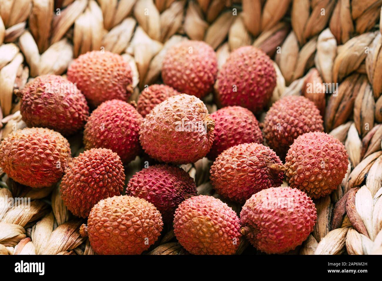 Lychee. Sweet Thai exotic tropical fruit Stock Photo - Alamy