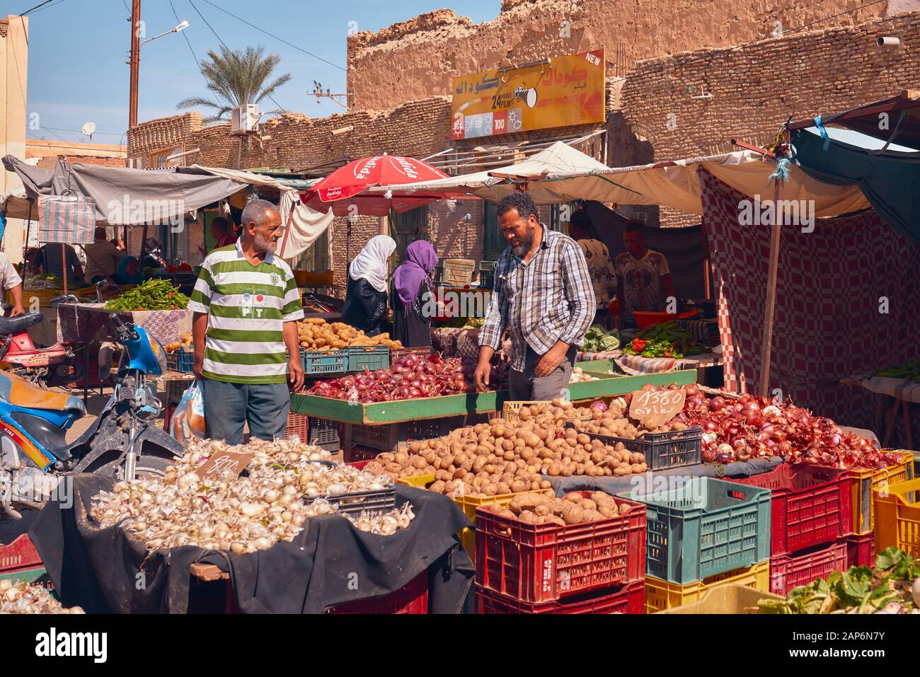 Street scene sousse hi-res stock photography and images - Alamy