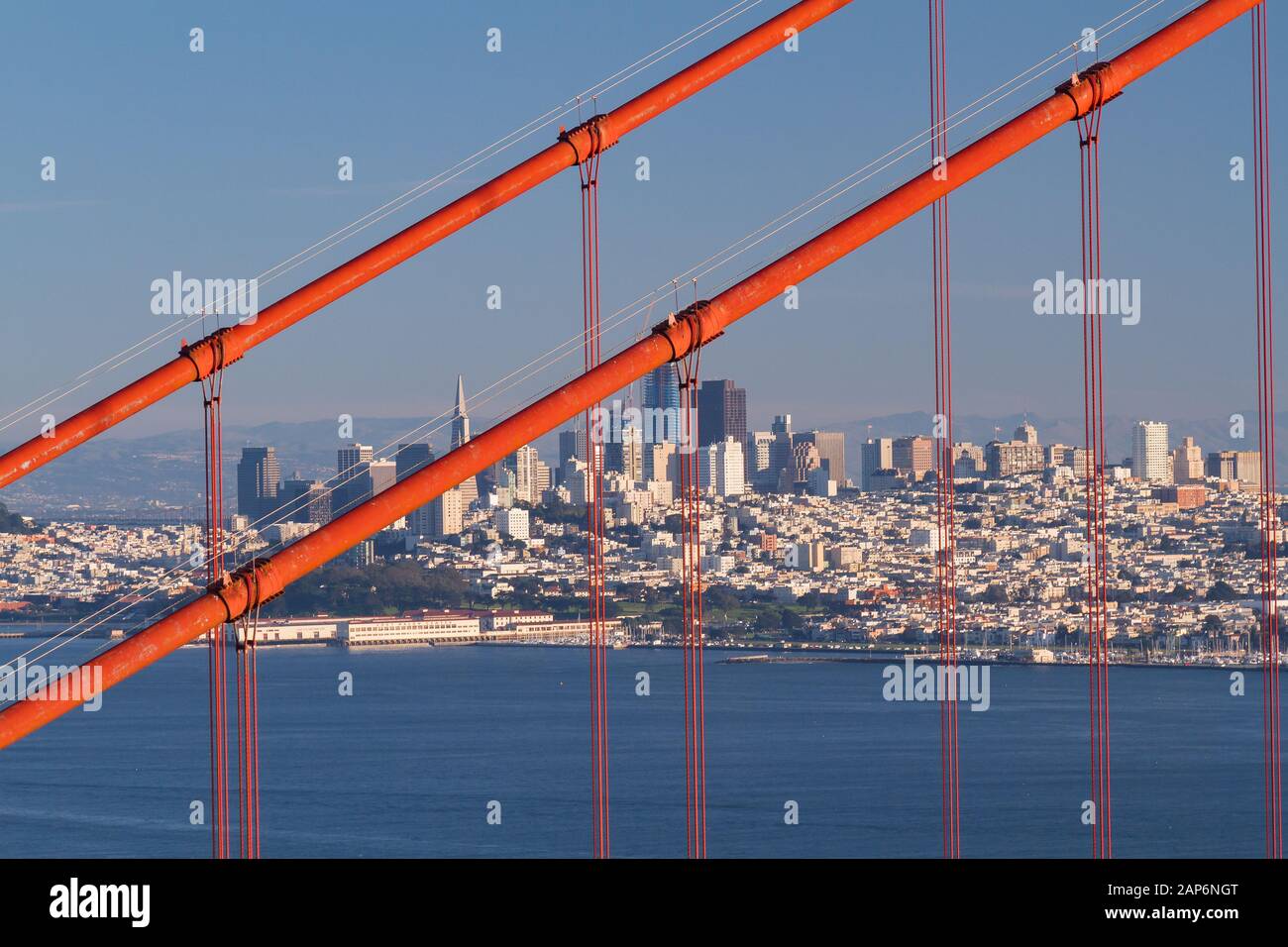 Golden gate bridge close up hi-res stock photography and images - Alamy