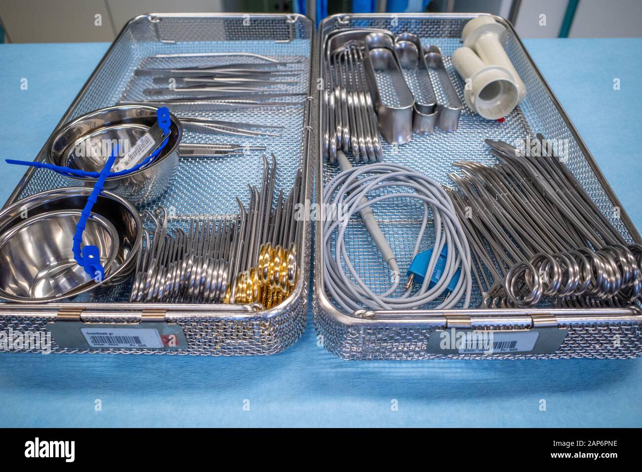 in an operating theatre there is a basic screen for general surgery on ...