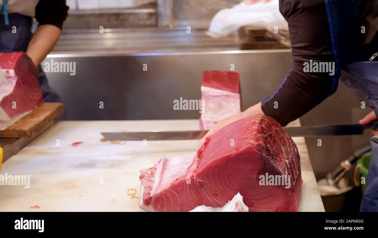 Bluefin tuna japan hi-res stock photography and images - Alamy