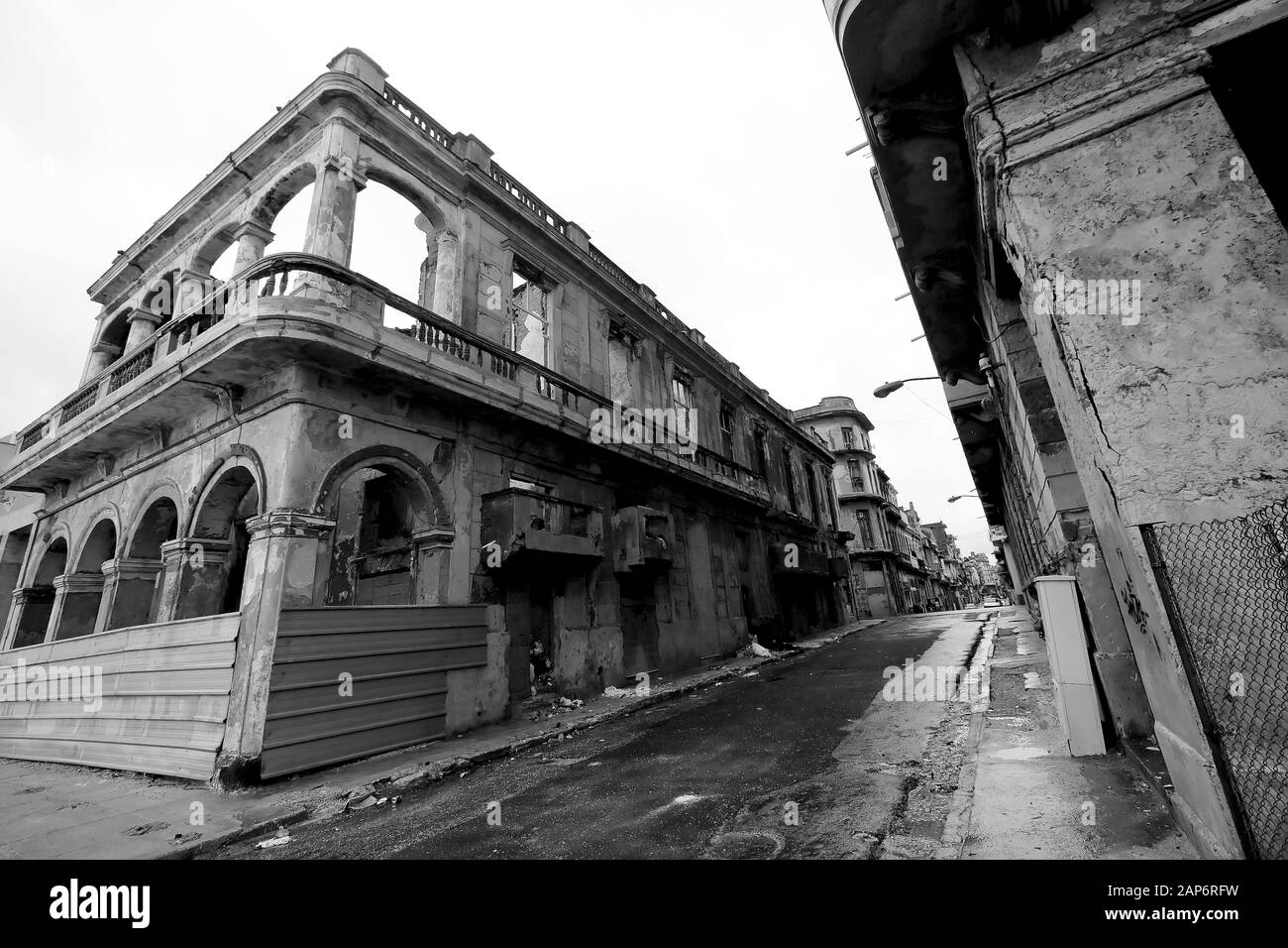 Caribbean Cuba Havana historic buildings Stock Photo - Alamy
