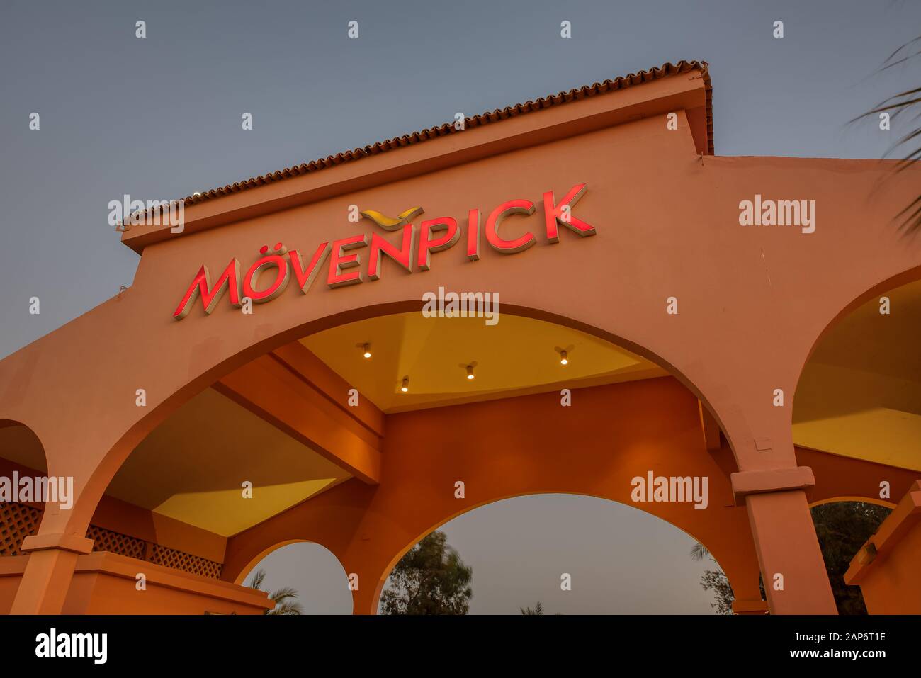 Movenpick Logo