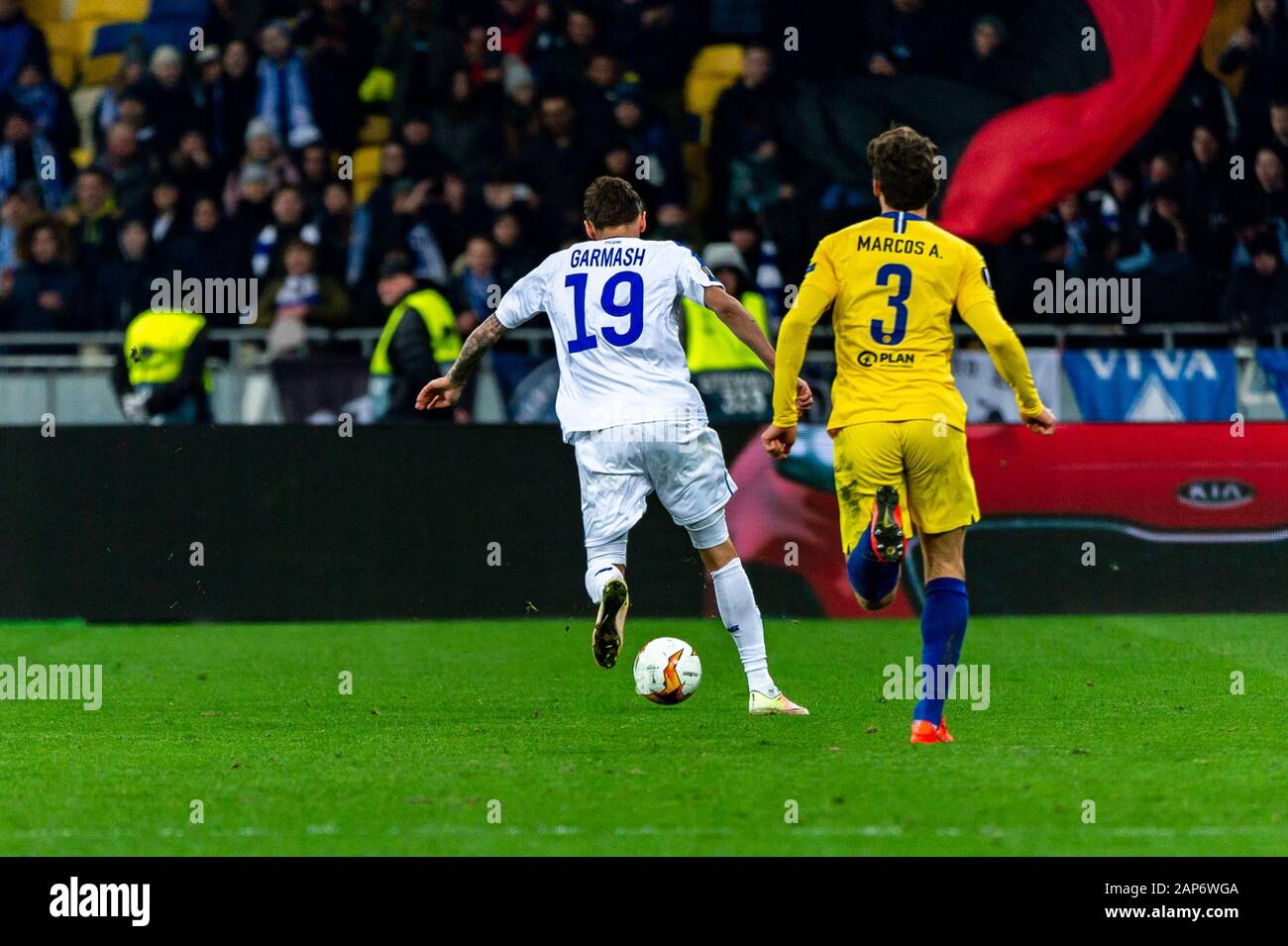 Soccer player dribbling closeup hi-res stock photography and images - Alamy