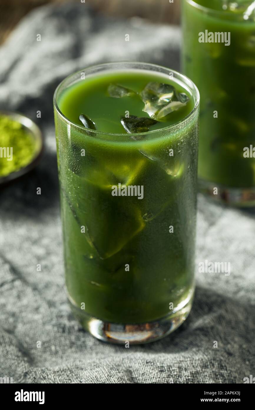 Matcha drink hi-res stock photography and images - Alamy