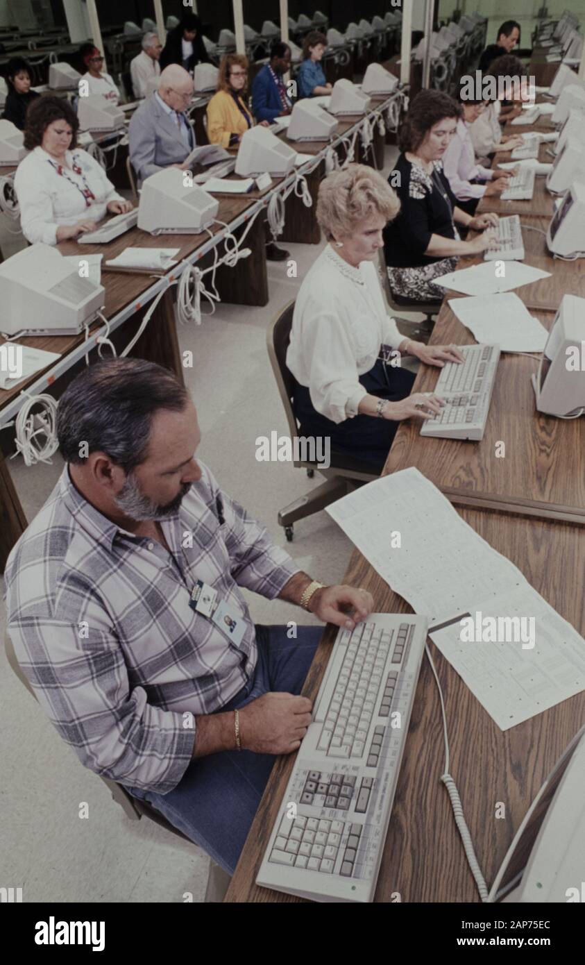 Austin, Texas, USA. 1st Mar, 1990. Temporary 1990 United States Census ...