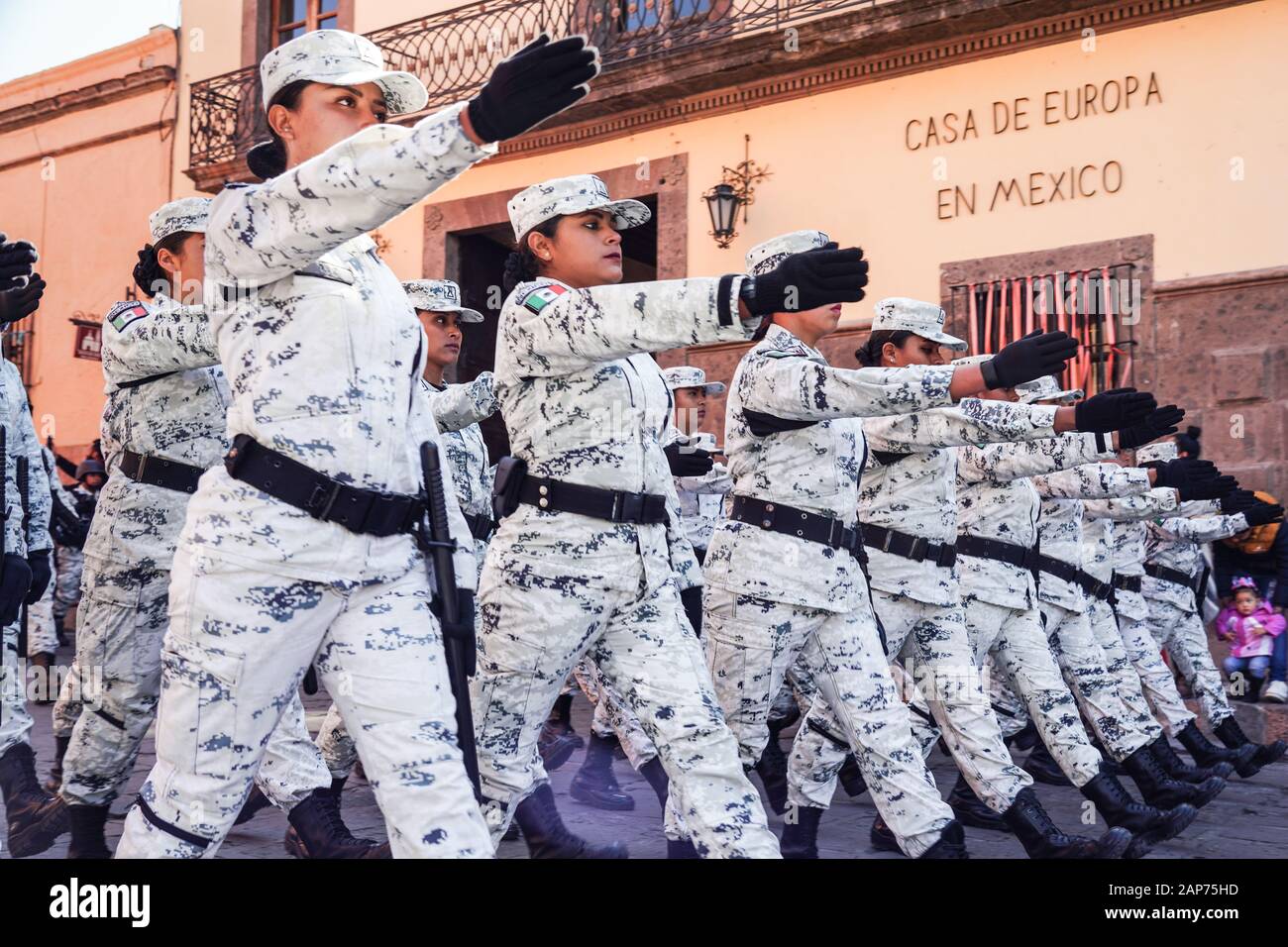 Honored guard hi-res stock photography and images - Alamy