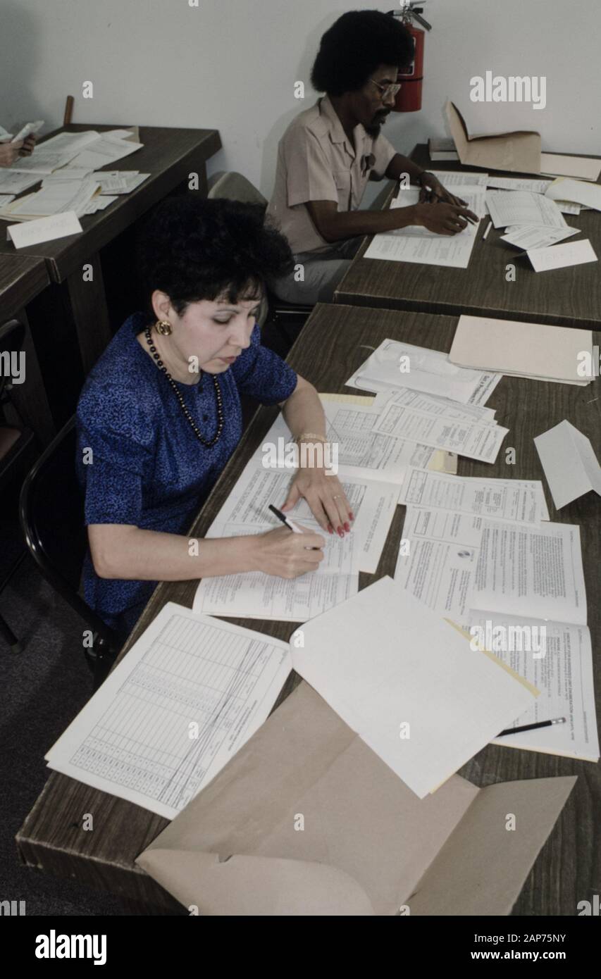 Austin, Texas, USA. 1st Mar, 1990. Temporary 1990 United States Census ...