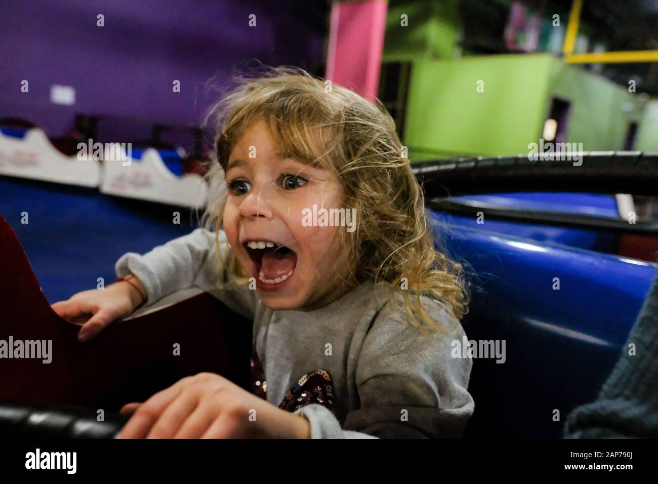 Screaming on roller coaster hi-res stock photography and images - Alamy