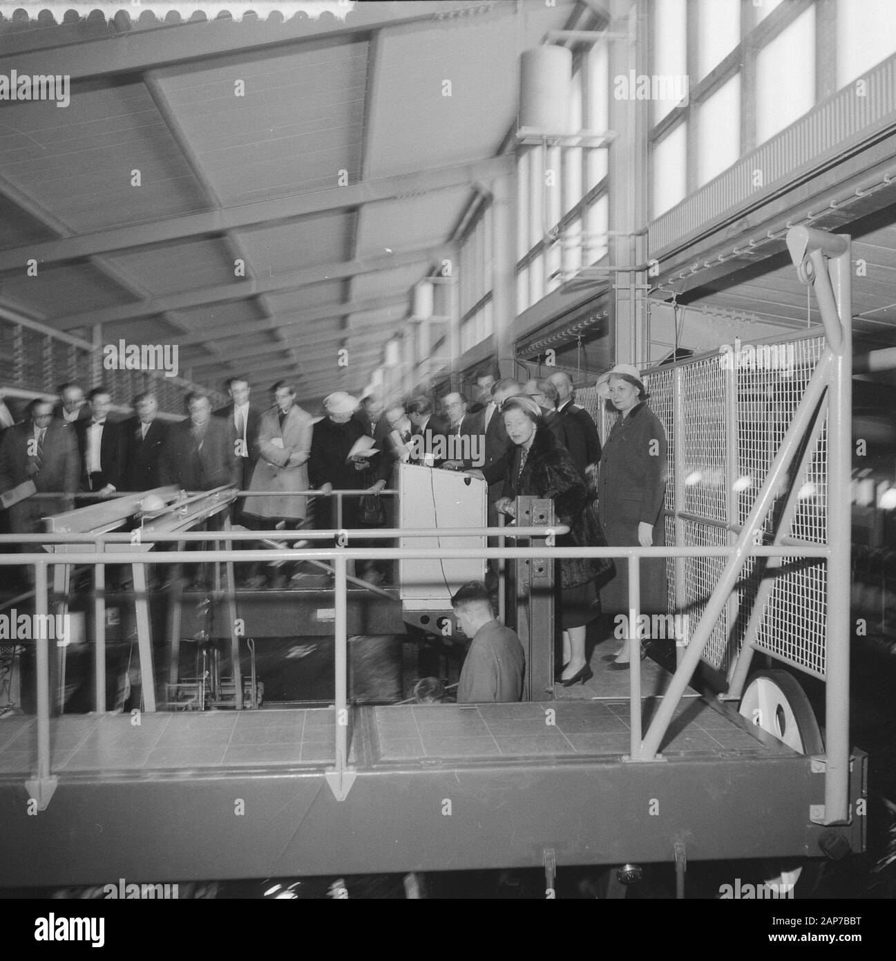 Visit to the Dutch Shipbuilding test station in Wageningen, tour ...