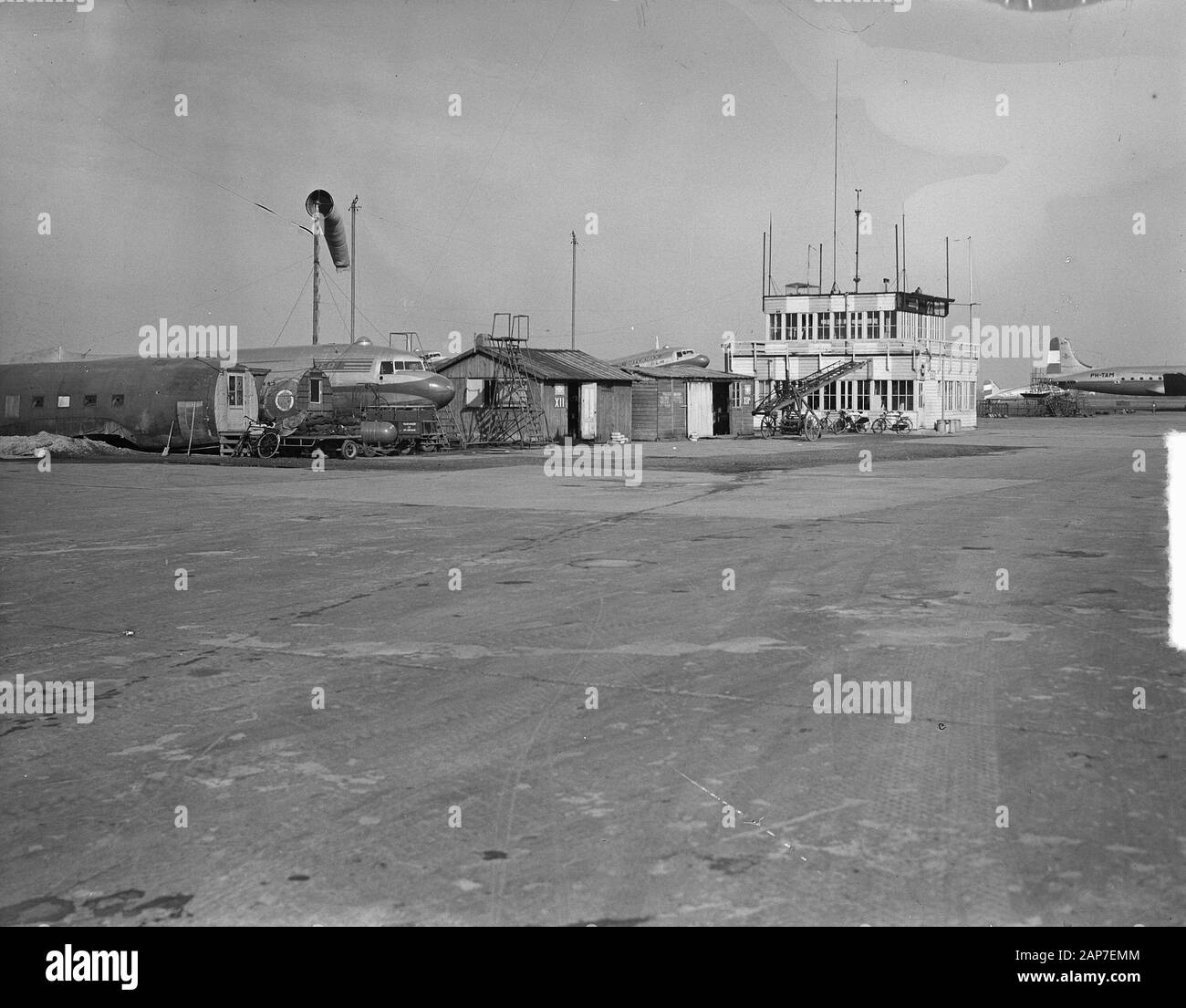Old Control Tower Black and White Stock Photos & Images - Alamy