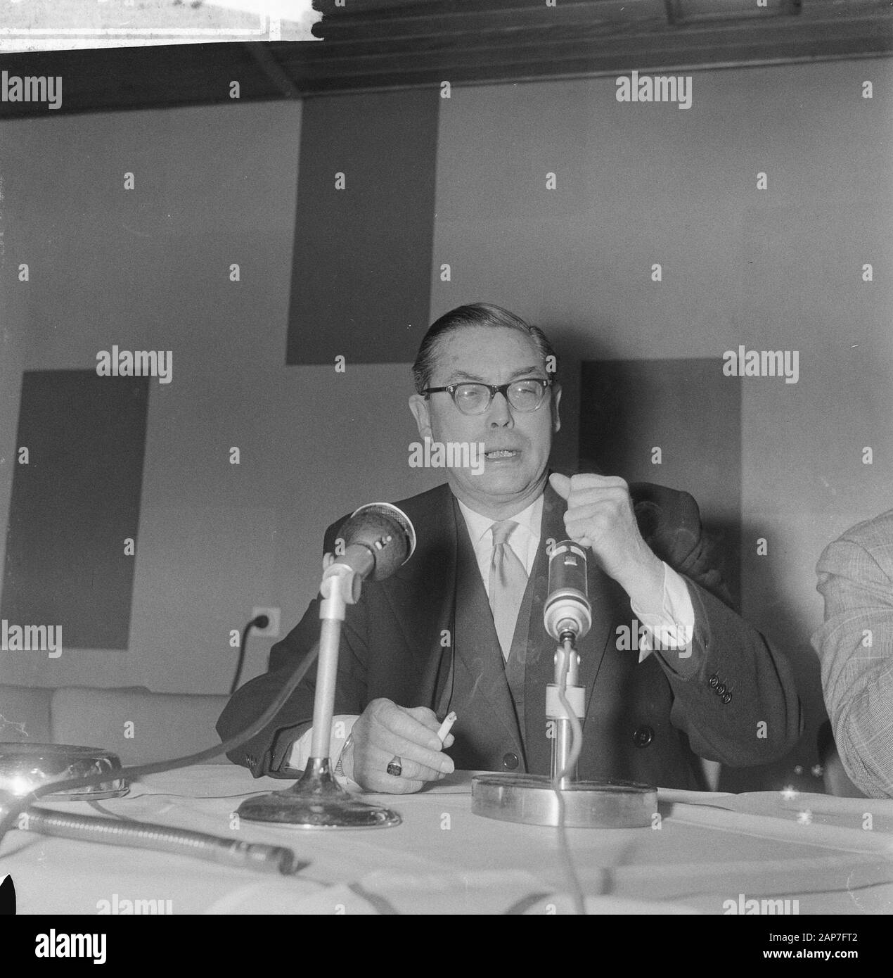 Helb hi-res stock photography and images - Alamy