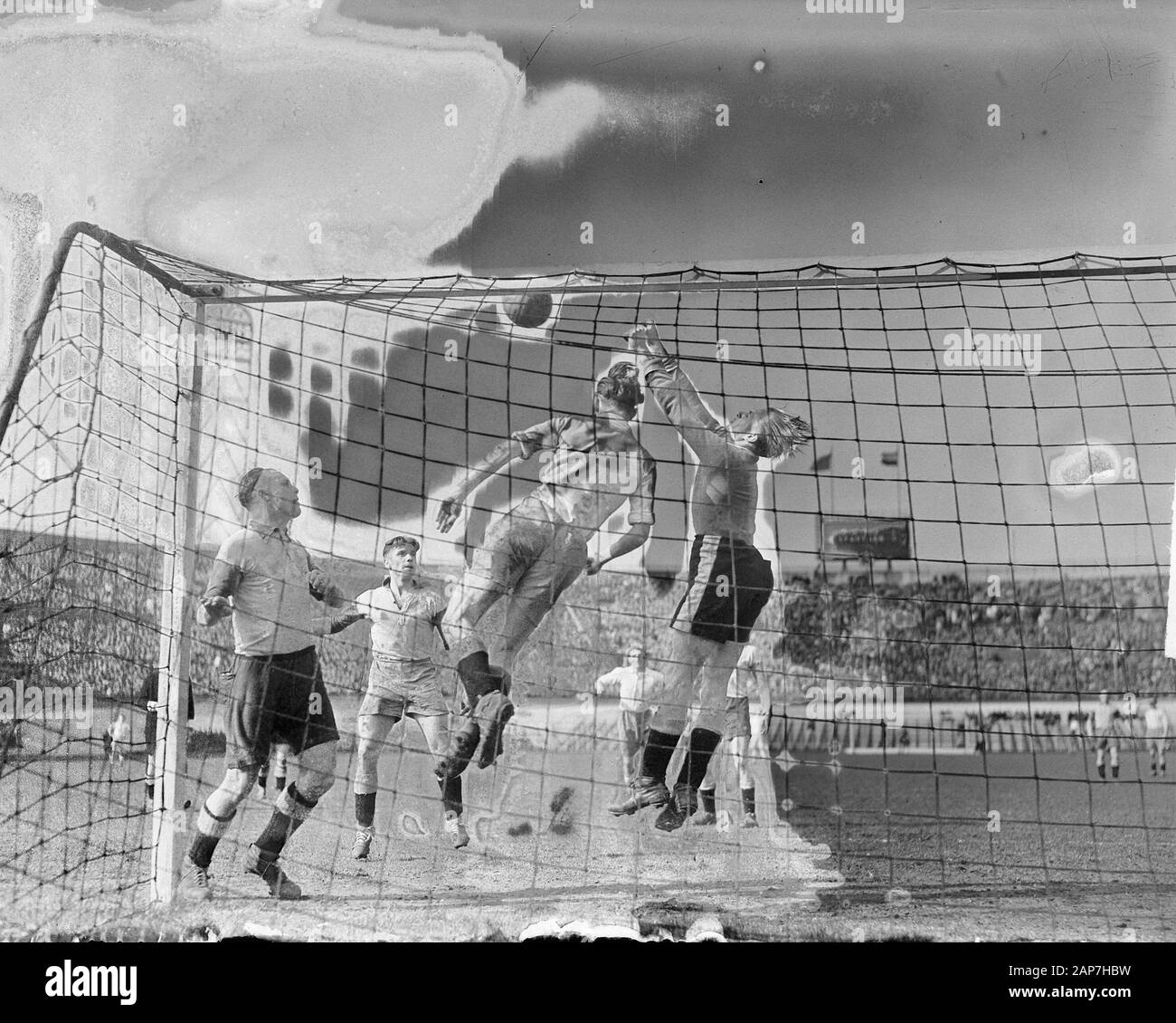 Dwv football match hi-res stock photography and images - Alamy
