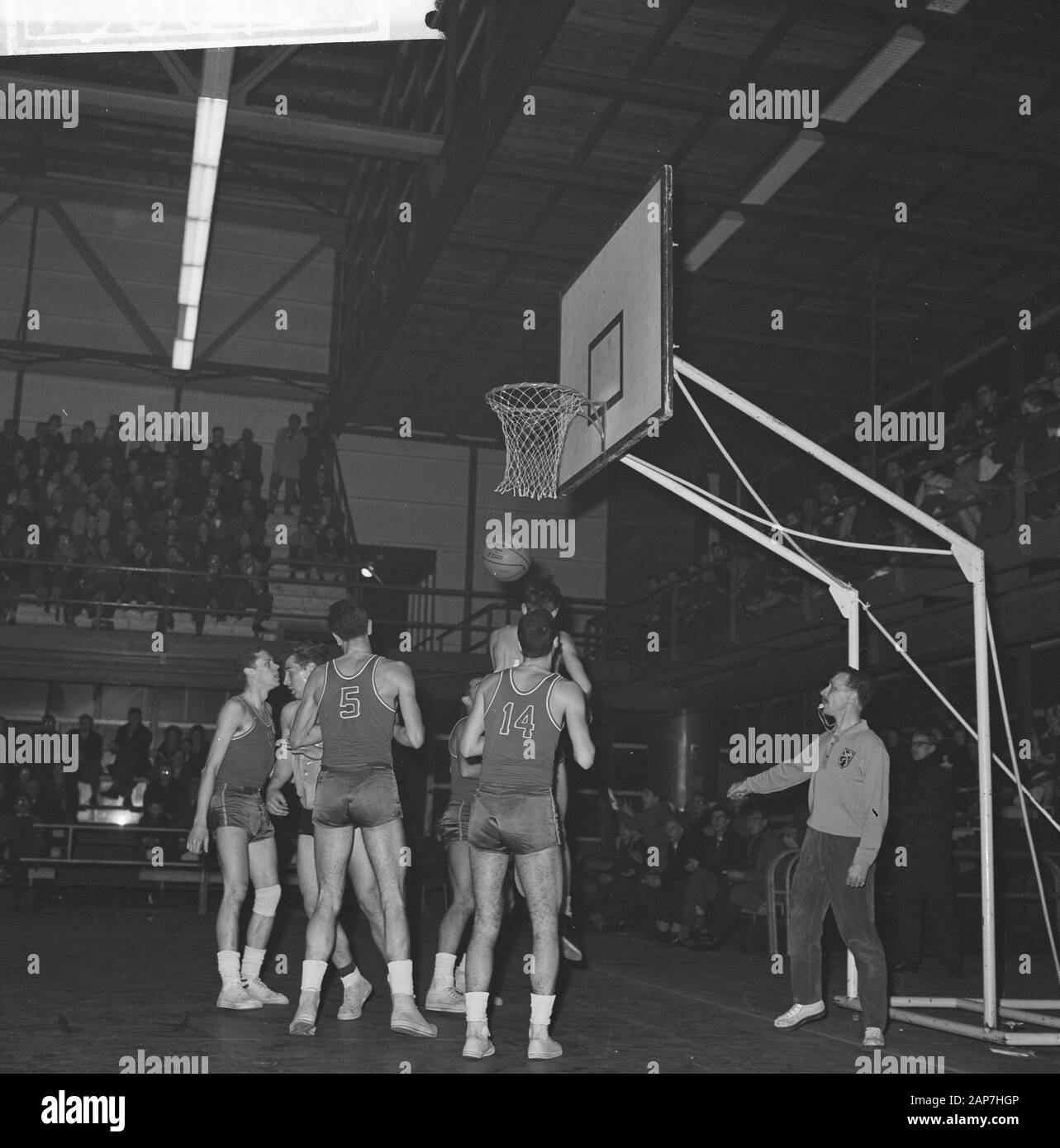 European basketball team hi-res stock photography and images - Alamy