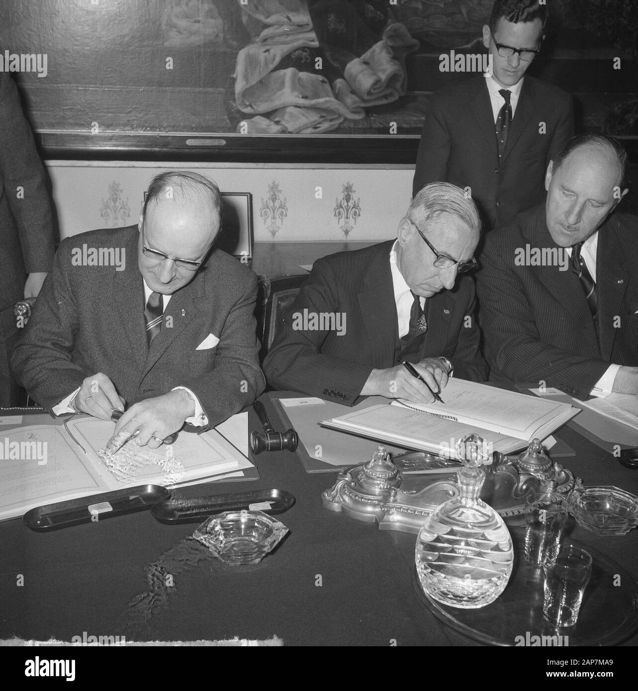 Accord scheldt rhine connection signed hi-res stock photography and ...