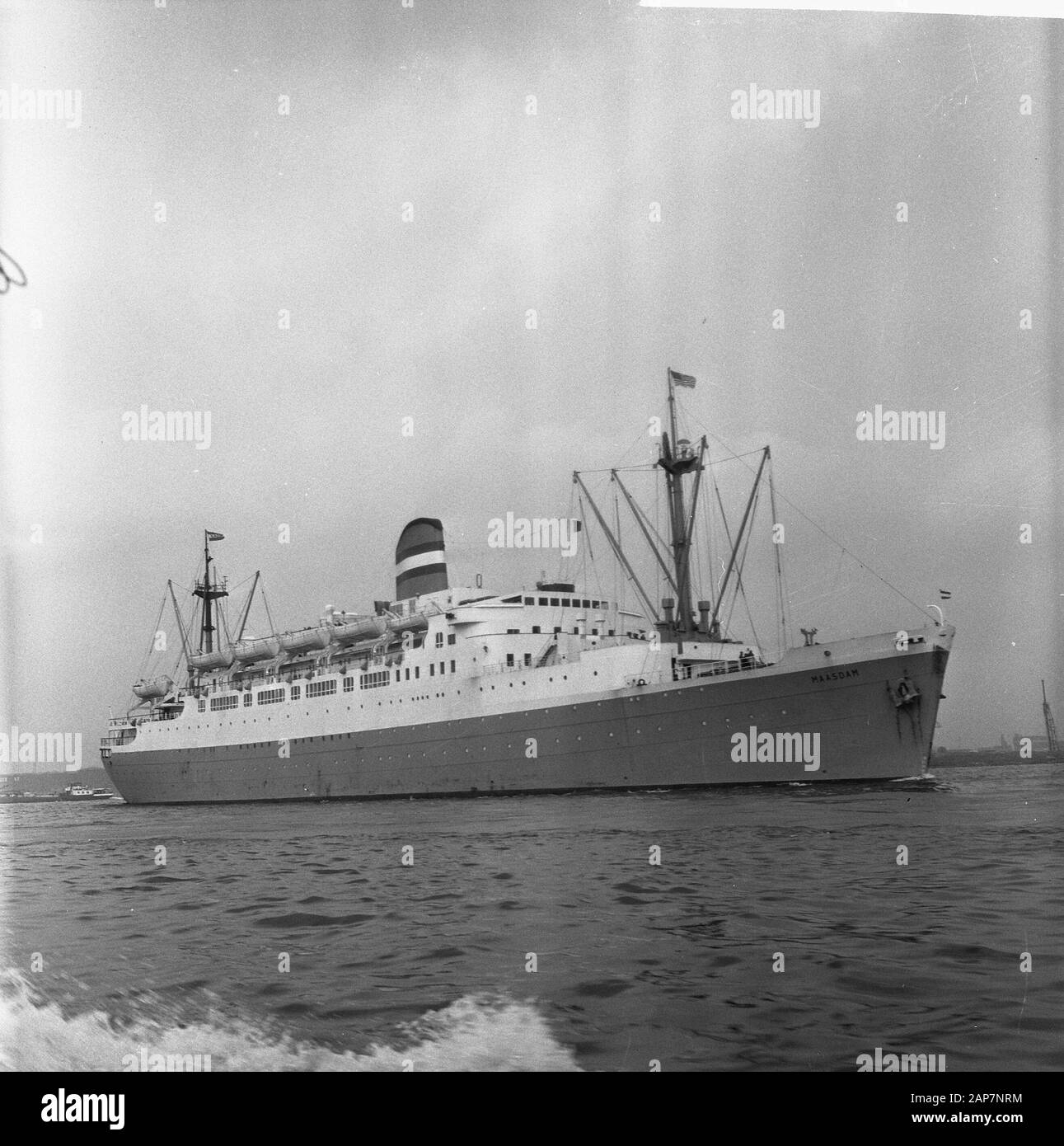 De ss Maasdam van HAL Date: November 14, 1963 Personal name: HAL Stock ...