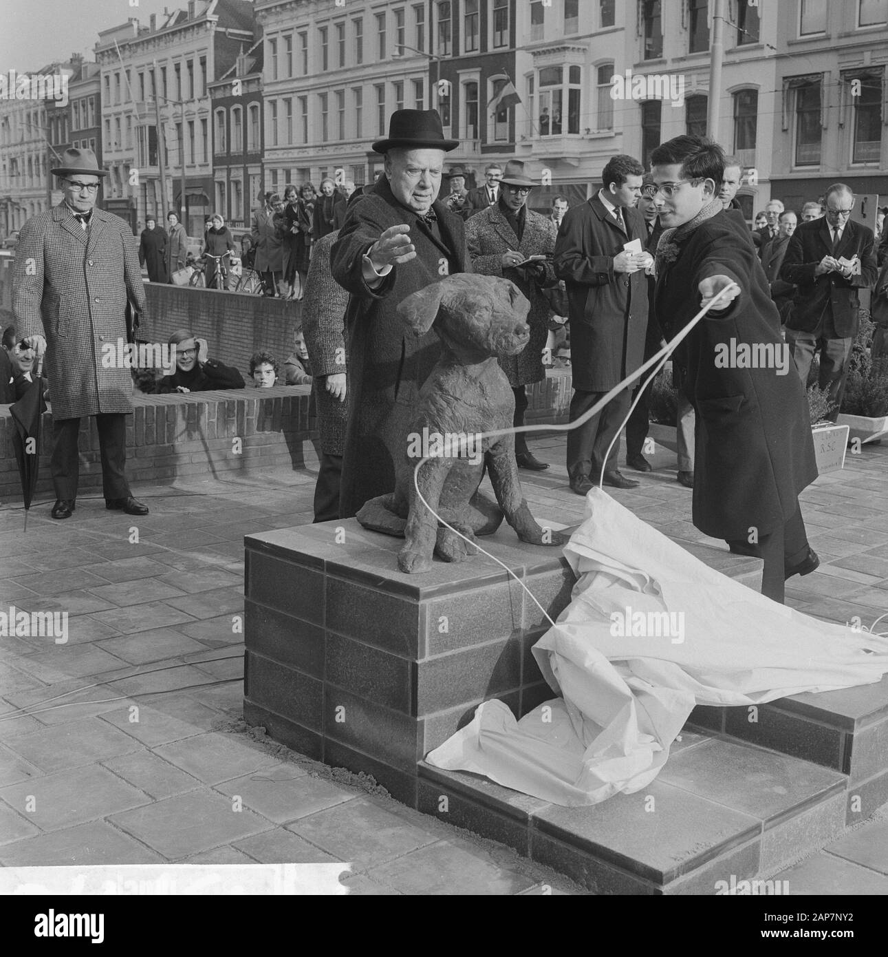 At the Hermesplantsoen in Rotterdam, mr. dr. K. P. van der Mandele ...