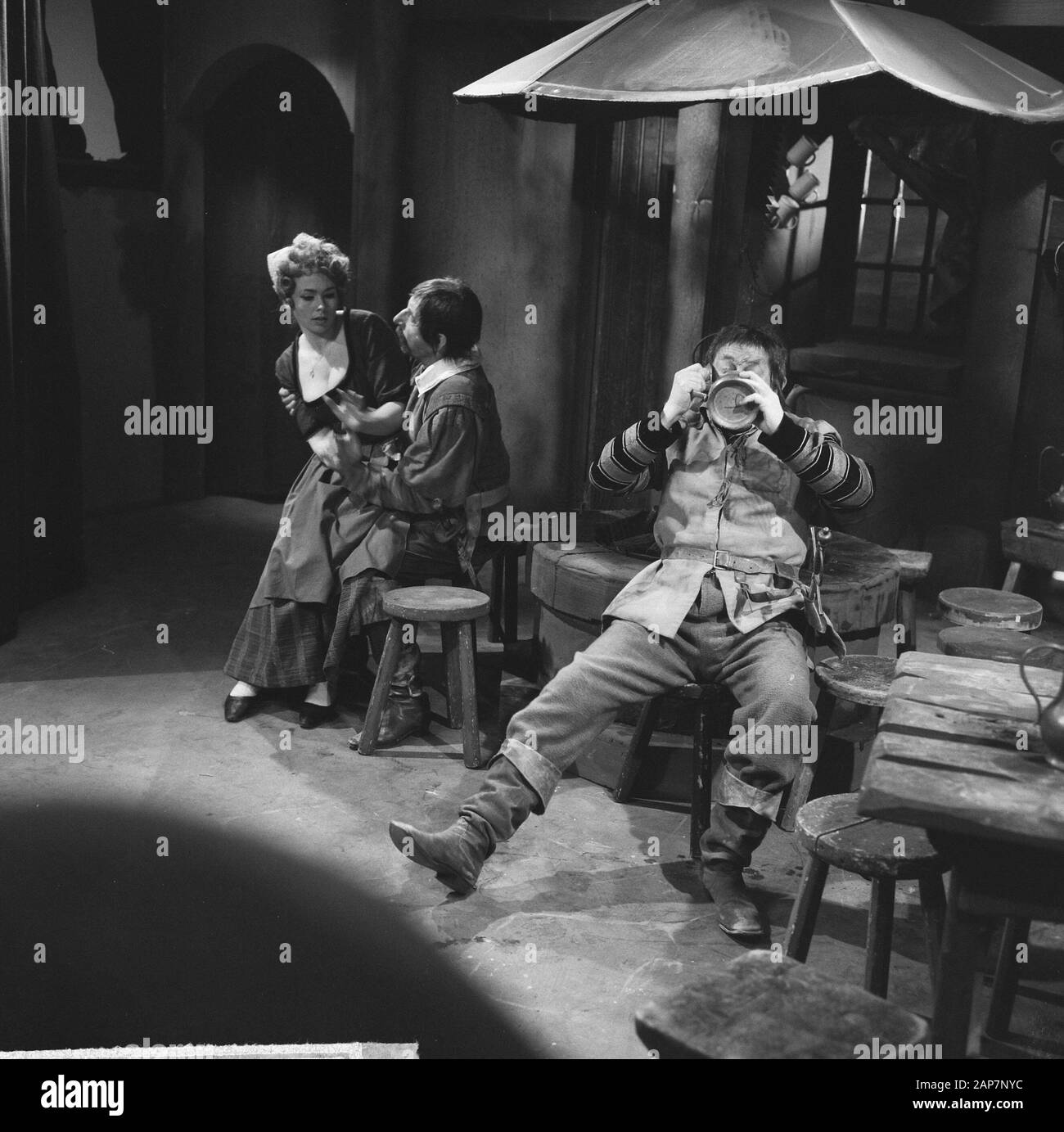 The Hunchback television piece of the VARA. Camille de Vries, Bert van ...