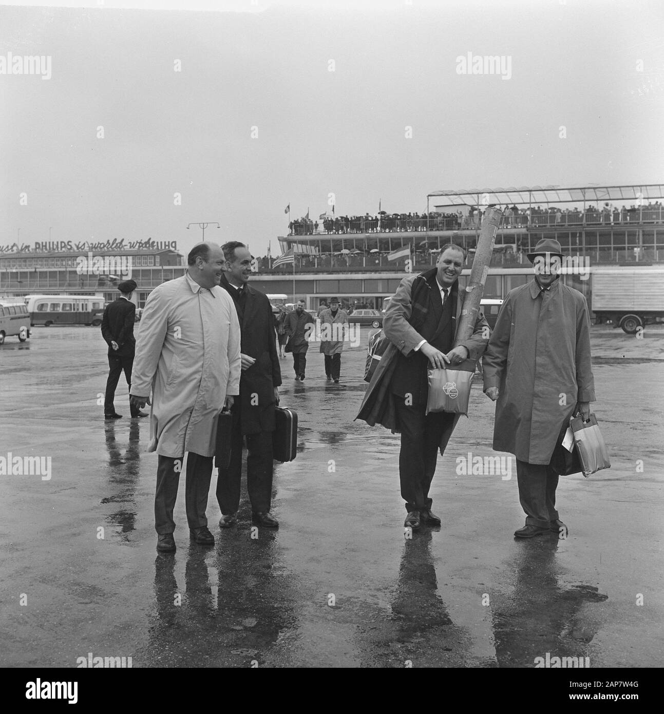 1964 fashion hi-res stock photography and images - Alamy