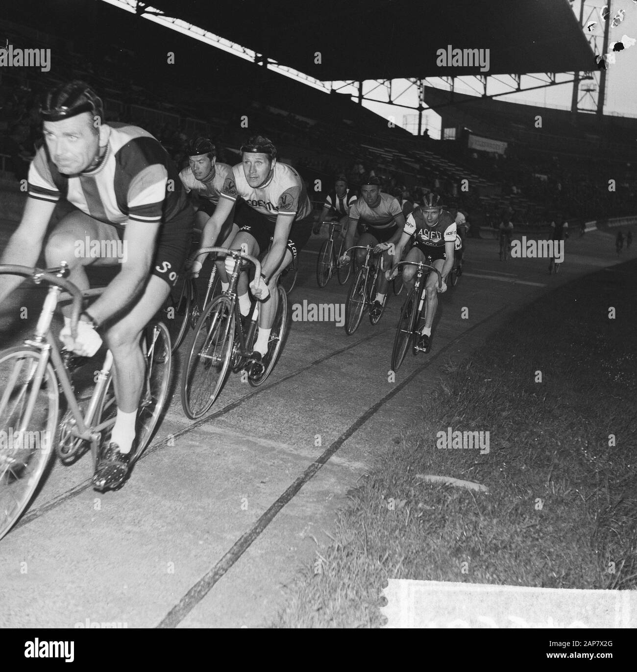 Evening six-day at Olympic Stadium here Peter Post during the pairing ...