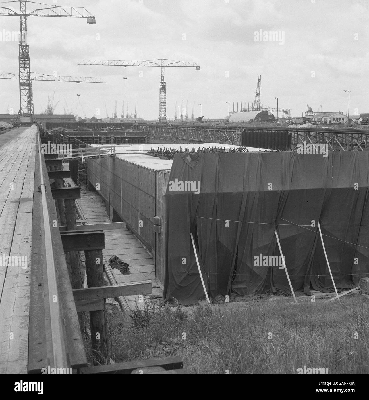 Construction work ijtunnel hi-res stock photography and images - Alamy