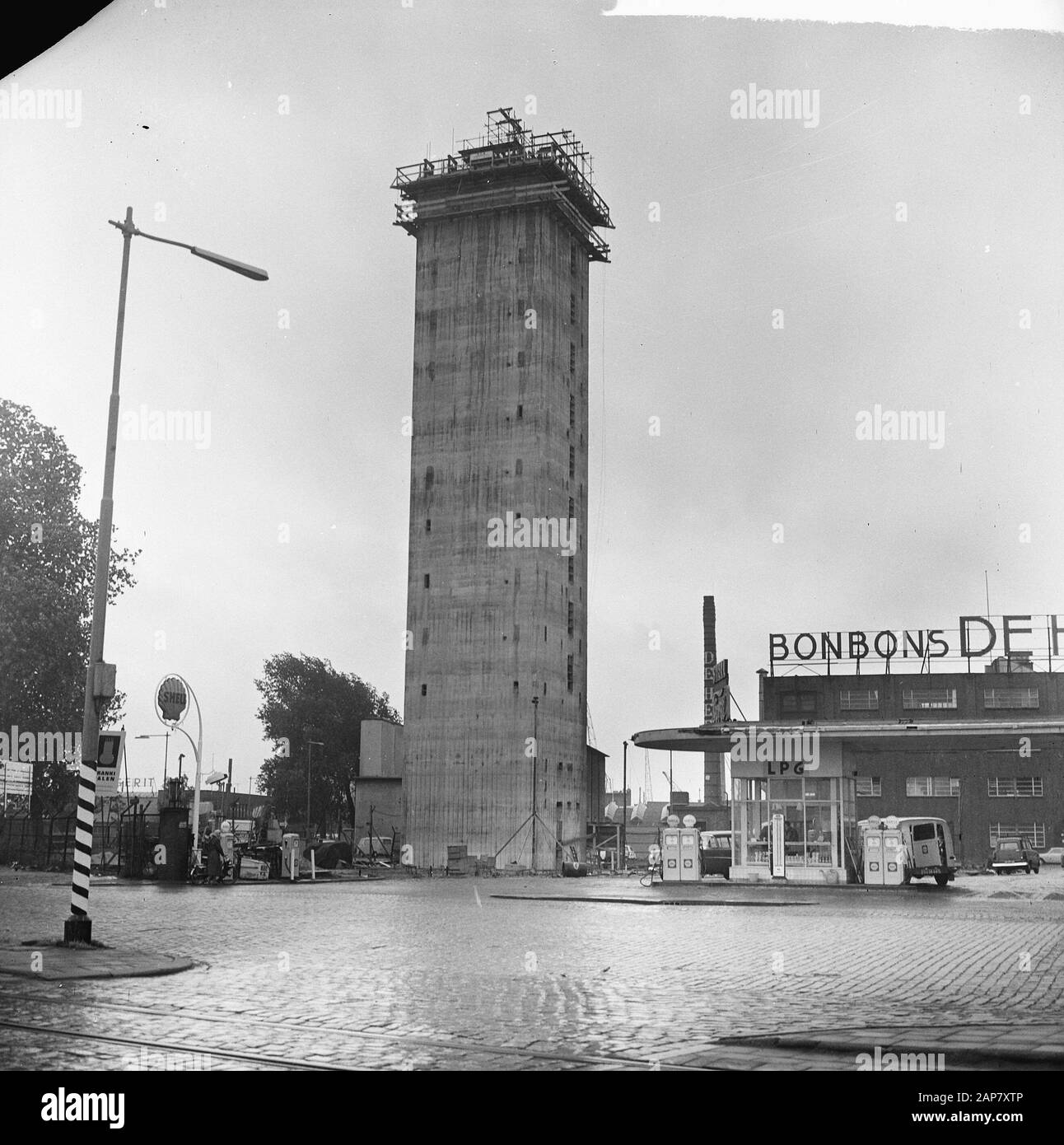 46 meter high concrete shaft at Marconiplein Rotterdam Date: 9 July ...