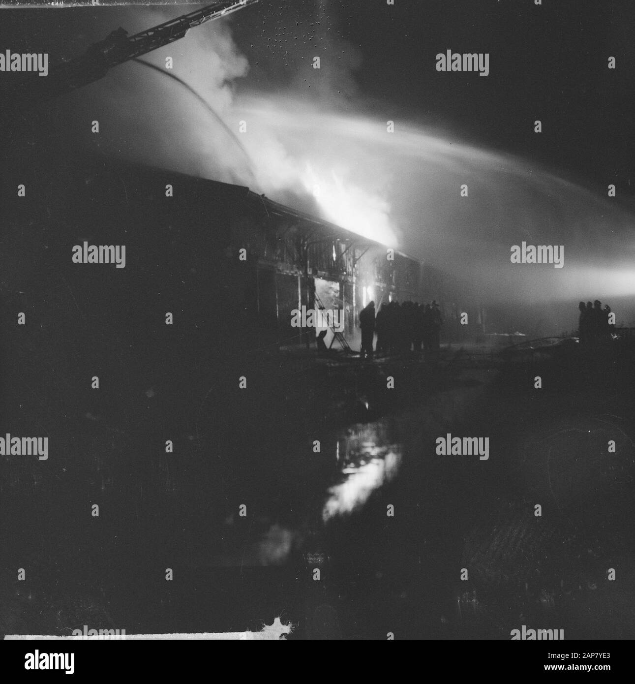 Fire in sheds at the Coenhaven, the extinguishing work Date: September ...