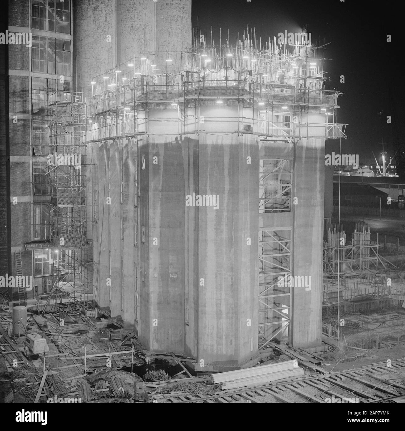 New day structure Black and White Stock Photos & Images - Alamy