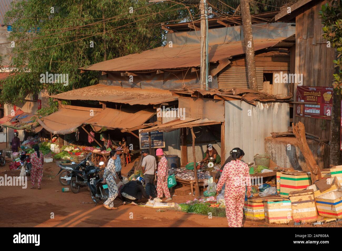 Town market scene in Sen Monorom, Mondulkiri, Cambodia Stock Photo - Alamy