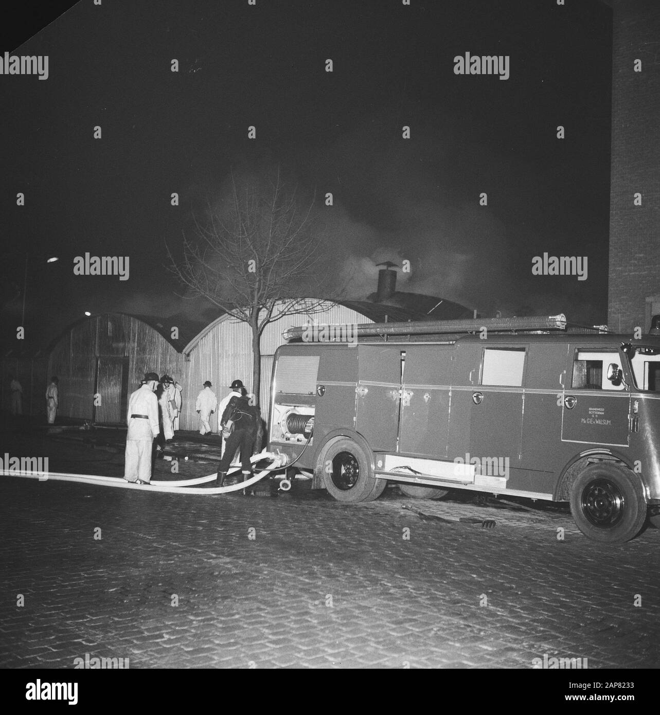 Fire in chemical storage place in the Vierhavenstraat in Rotterdam ...