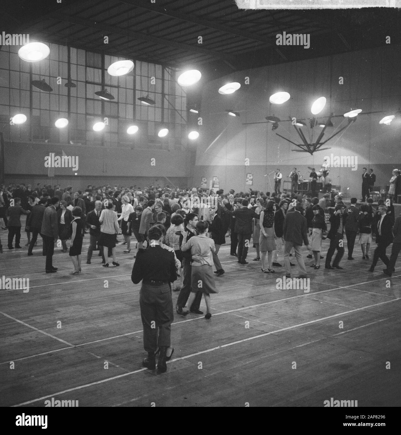Liberation ball hi-res stock photography and images - Alamy