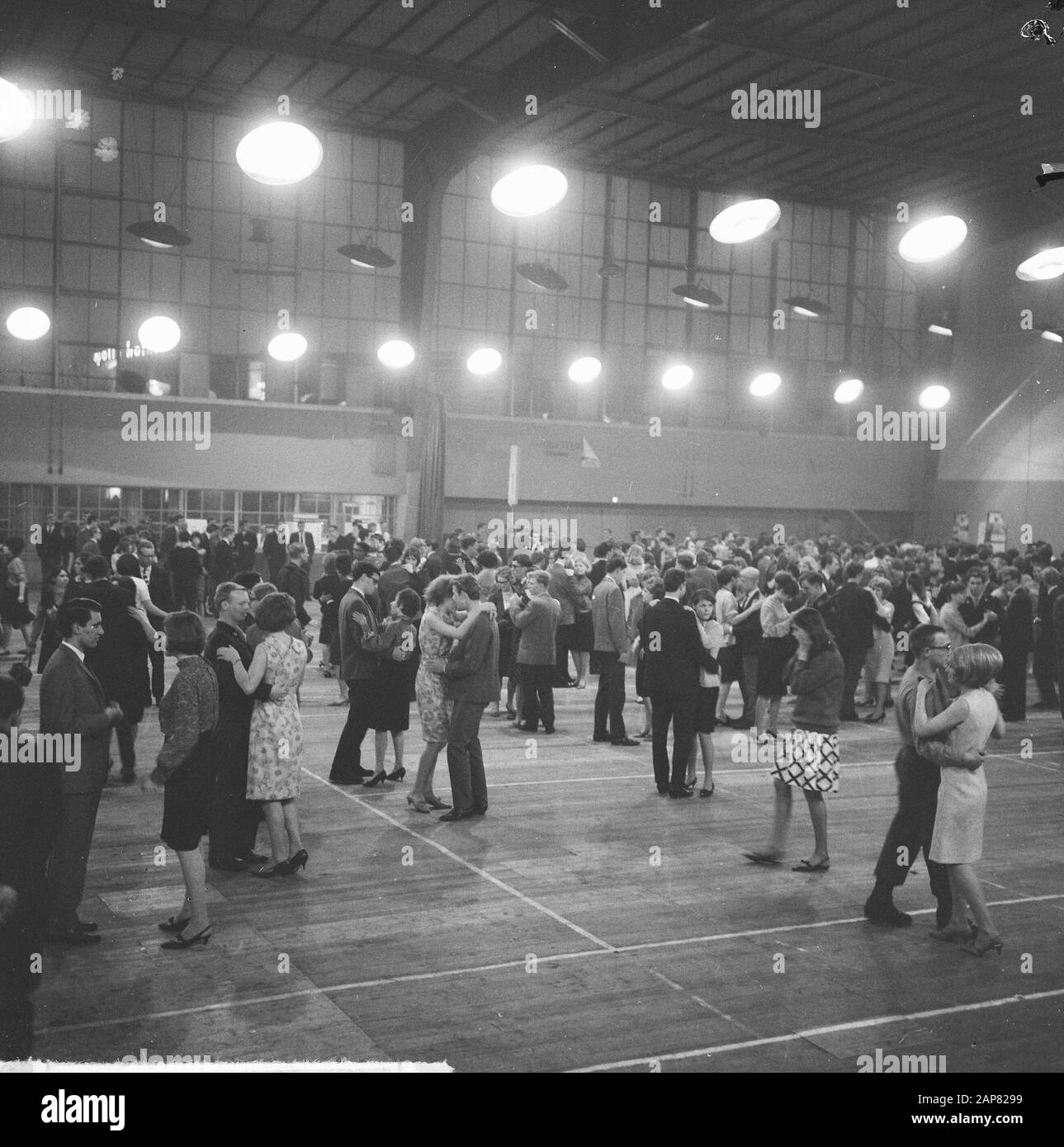 Liberation ball hi-res stock photography and images - Alamy