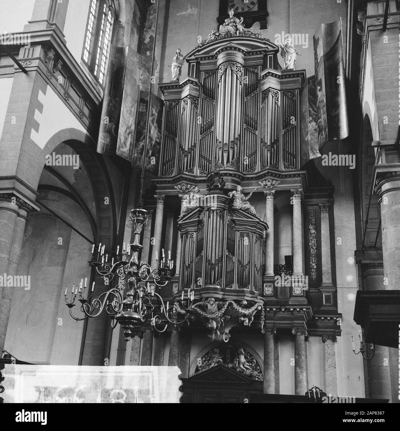 Amsterdam. Interior of the Westerkerk with the large organ Date: 2 ...
