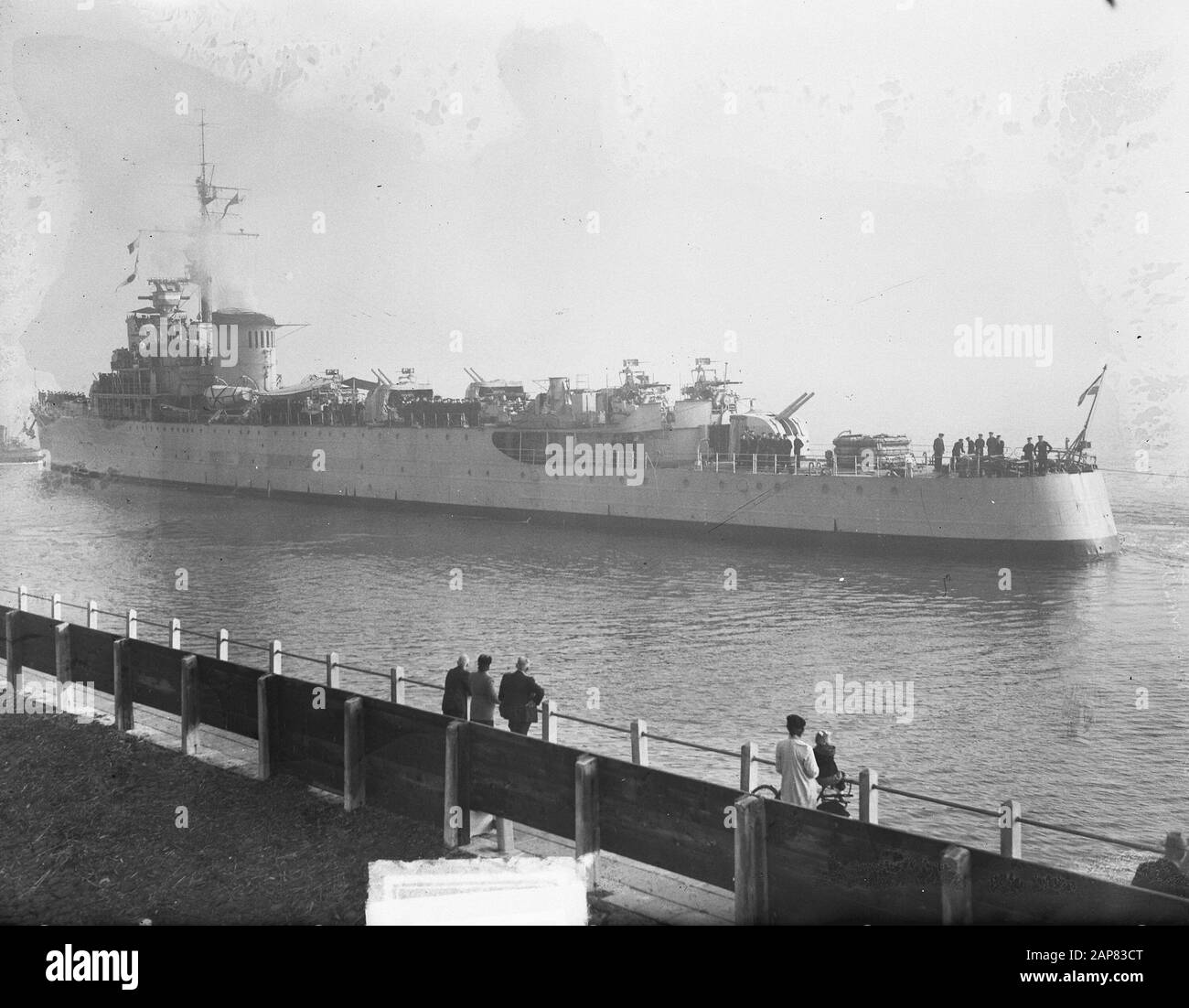 13 october 1949 Black and White Stock Photos & Images - Alamy