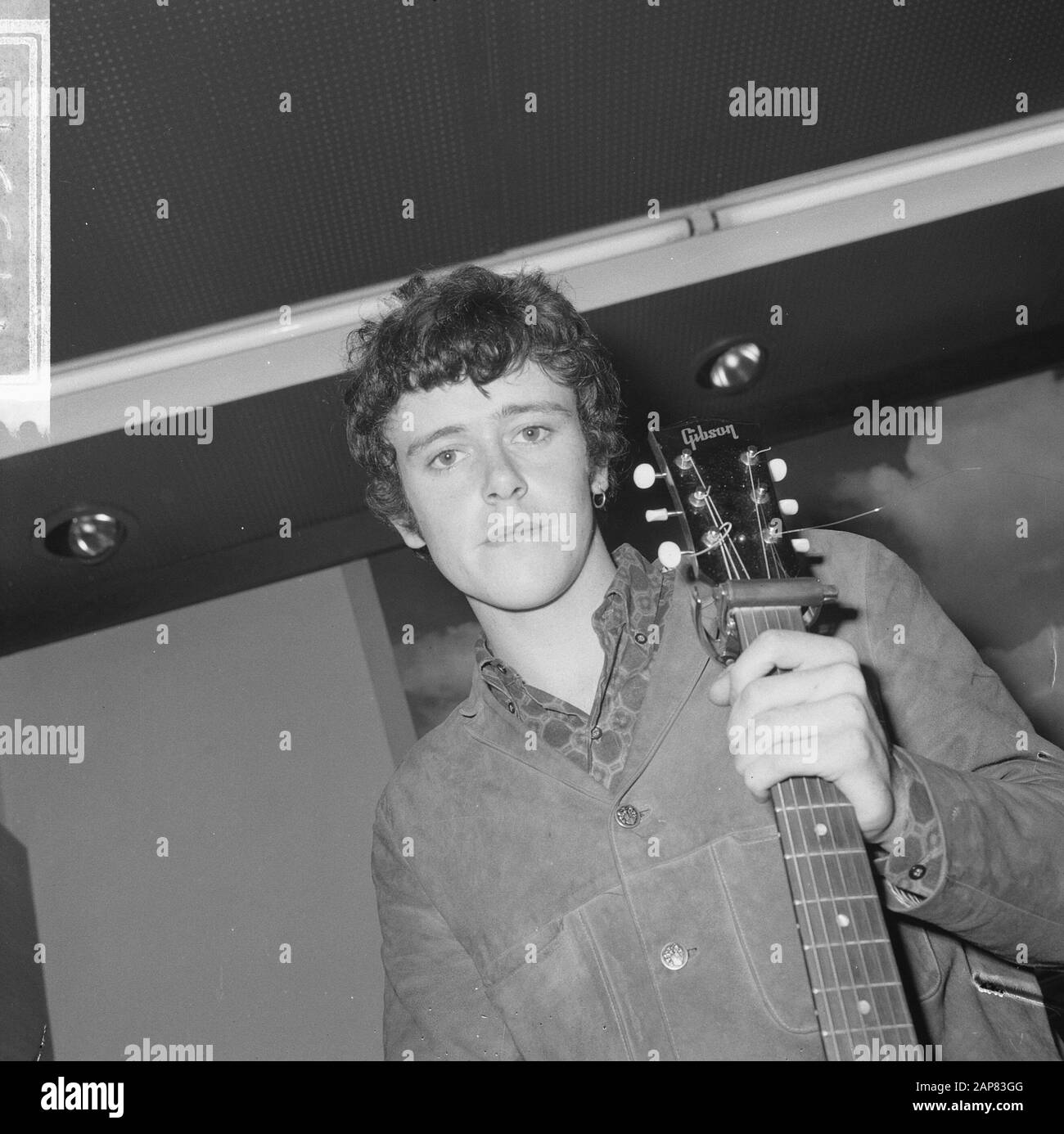 Donovan leitch folk singer hi-res stock photography and images - Alamy