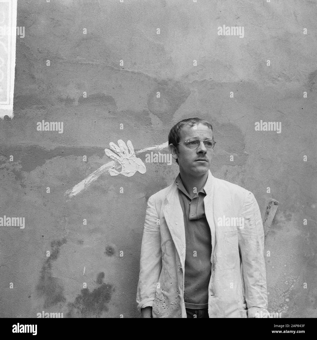 Statues of Jacq Jutte destroyed, here at his destroyed artworks Date ...