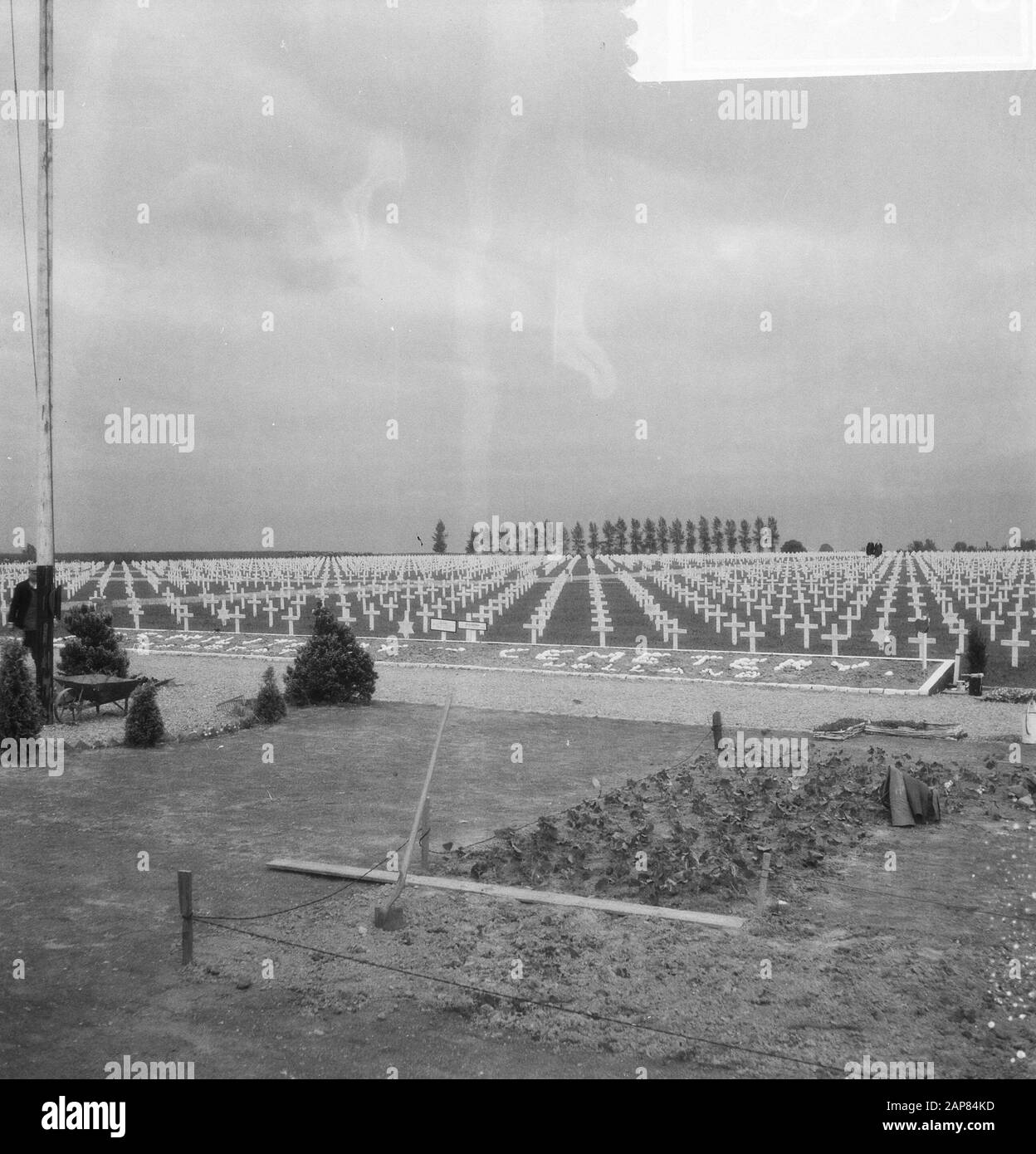War graves american military Black and White Stock Photos & Images - Alamy