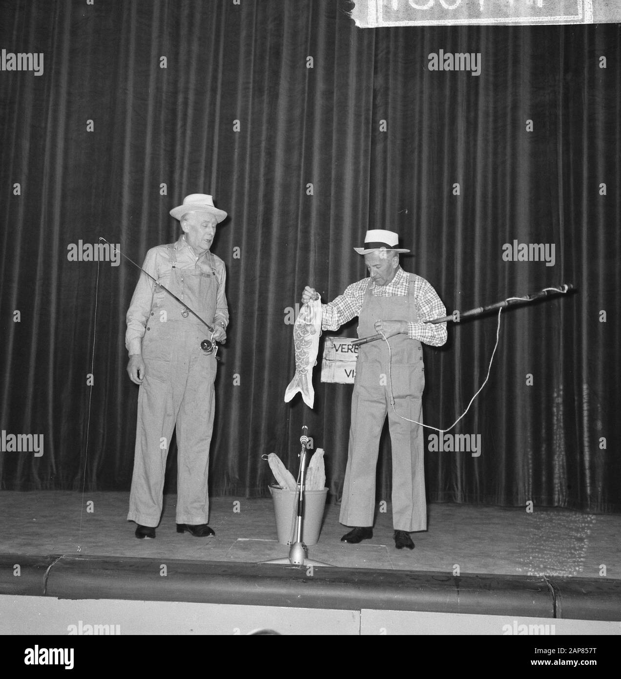 Sketch comedy Black and White Stock Photos & Images - Alamy