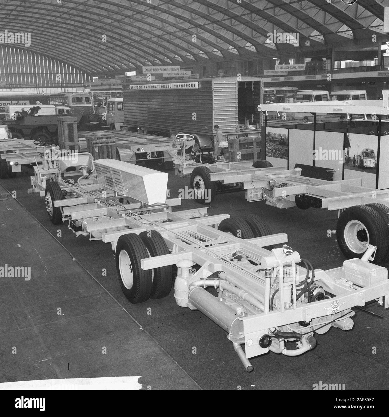 Car cars bus buses Black and White Stock Photos & Images - Alamy