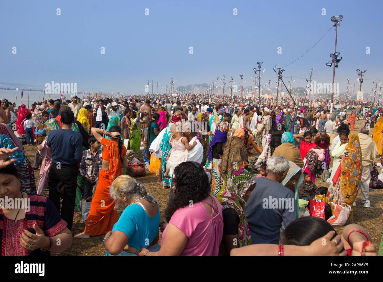 The Indian crowd at the Yamuna and Ganges rivers for bathing, baptizing ...